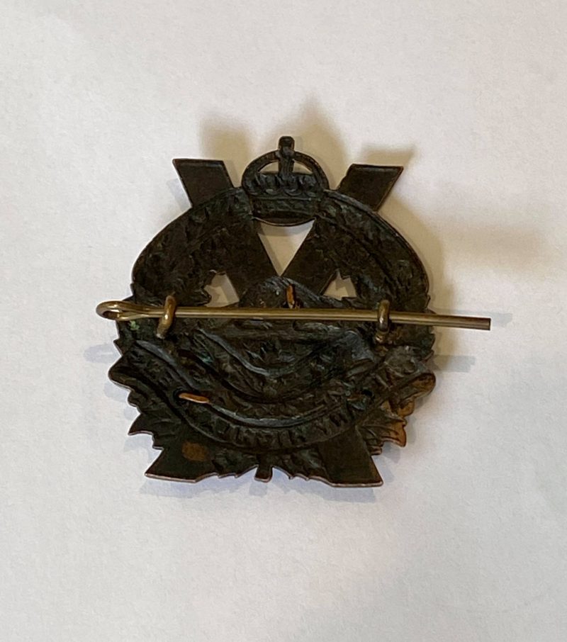 Canadian Calgary Highlanders Cap Badge With KC - C038 | Allied Militaria