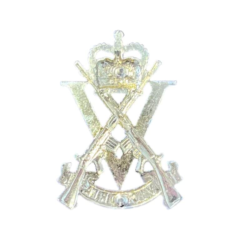 Royal Victoria Regiment Hat Badge - Maker Marked (Anodised). (A247 ...