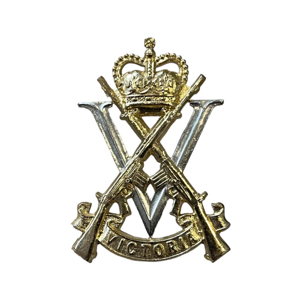 Royal Victoria Regiment Hat Badge - Maker Marked (Anodised). (A247 ...