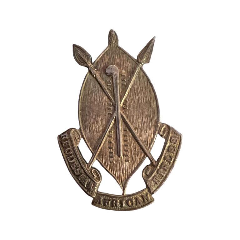 Rhodesian African Rifles hat badge - SILVER (RH094) | Allied Militaria