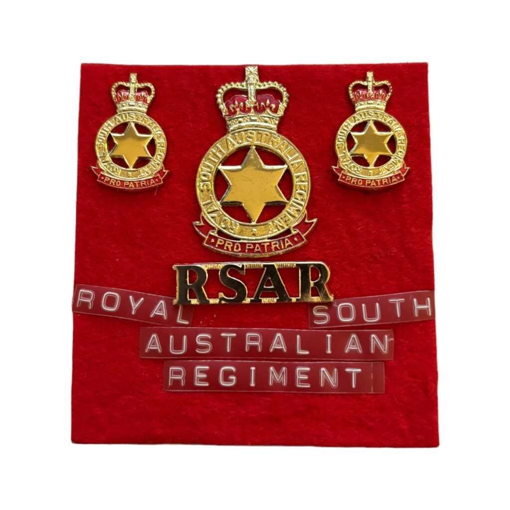 Royal South Australia Regiment Badge Set (A311) | Allied Militaria